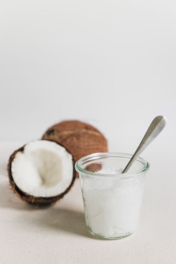 3 Organic Coconut Oil Brands That Are Sustainable - The Good Trade