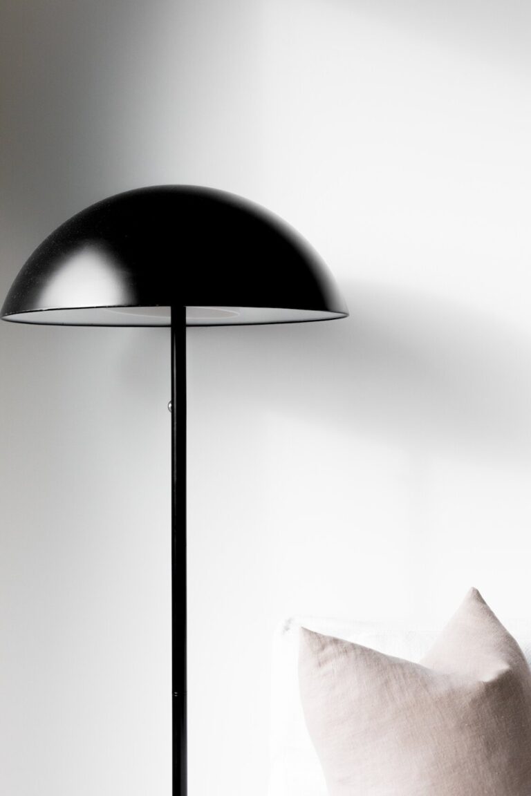 Your Complete Guide To Energy-Efficient Light Bulbs - The Good Trade