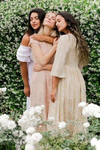 How To Maintain Long-Distance Friendships - The Good Trade