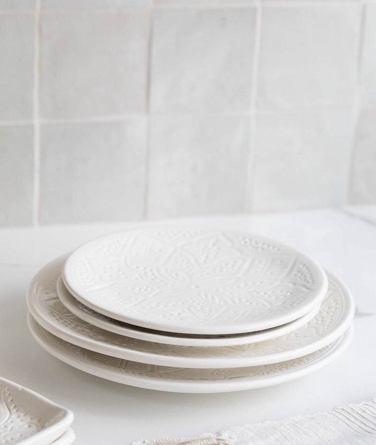 Set The Table With These 11 Sustainable Ceramic Plates - The Good Trade