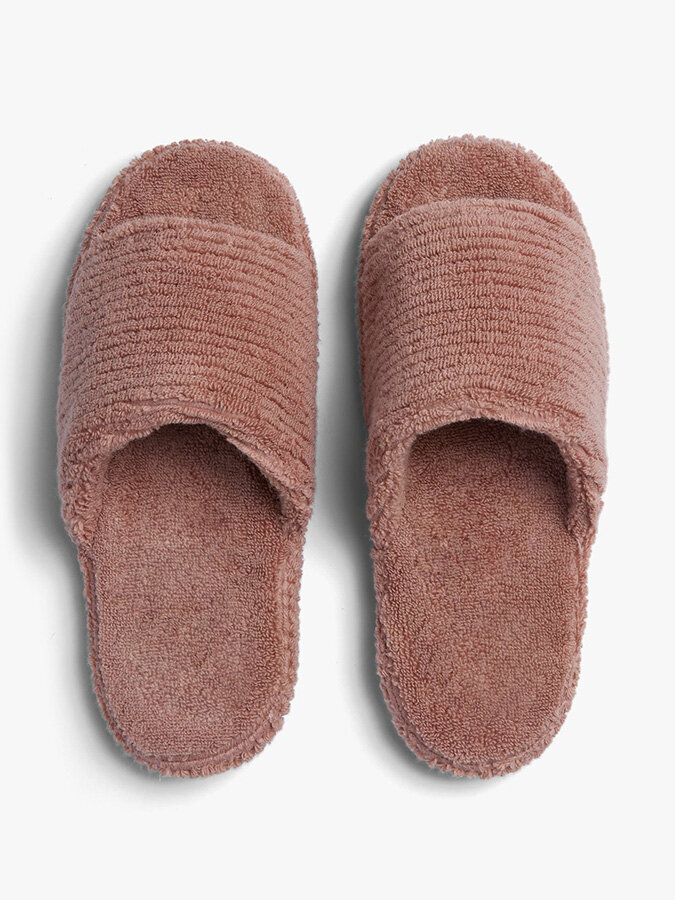 9 House Shoes To Keep Your Feet (And Your Floors) Sparkly Clean - The ...