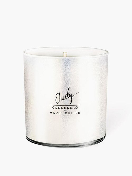 Set A Cozy Mood With These 11 Natural & Nontoxic Candles - The Good Trade
