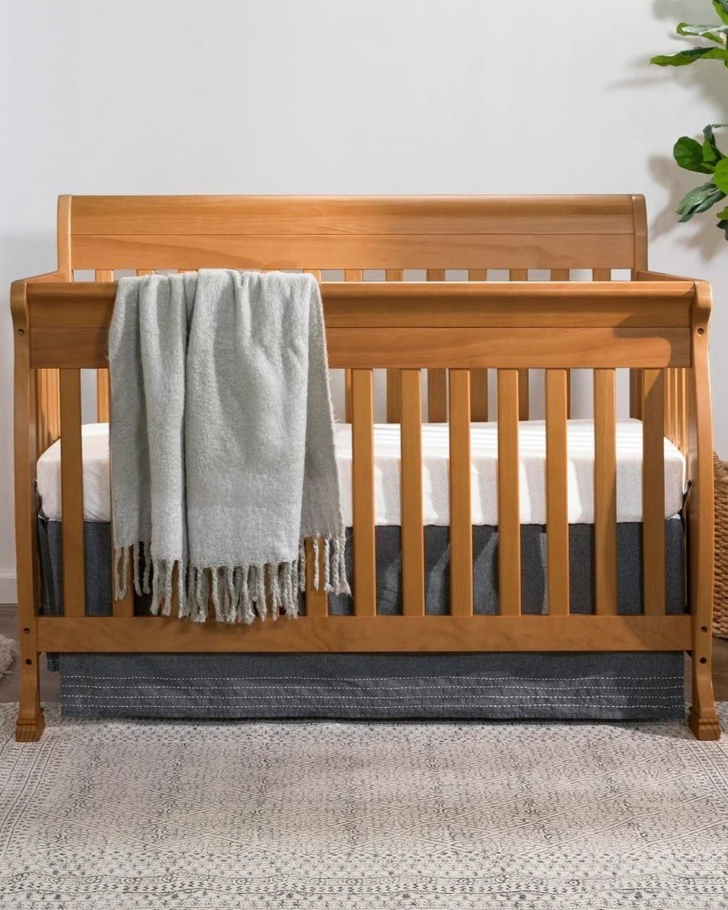 The 7 Best Nontoxic Baby Cribs For 2023 - The Good Trade