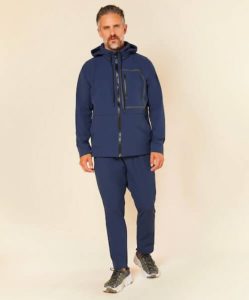 9 Organic And Nontoxic Men's Activewear Brands For 2025 - The Good Trade