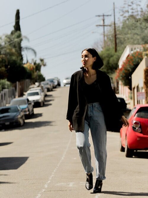 Reader Essay: Thirty, Flirty, And Fallopian-Free - The Good Trade