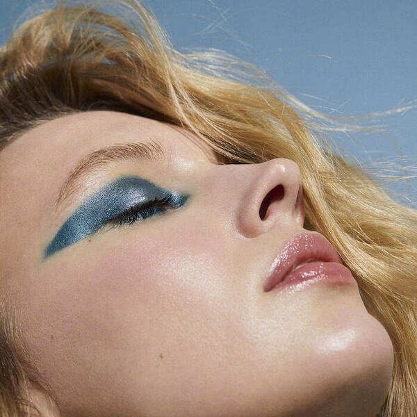 11 Best Natural Foundations Made With Organic Ingredients - The Good Trade