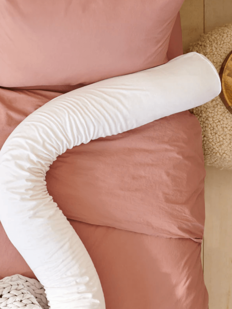 9 Best Organic & Nontoxic Body Pillows For 2025 - The Good Trade