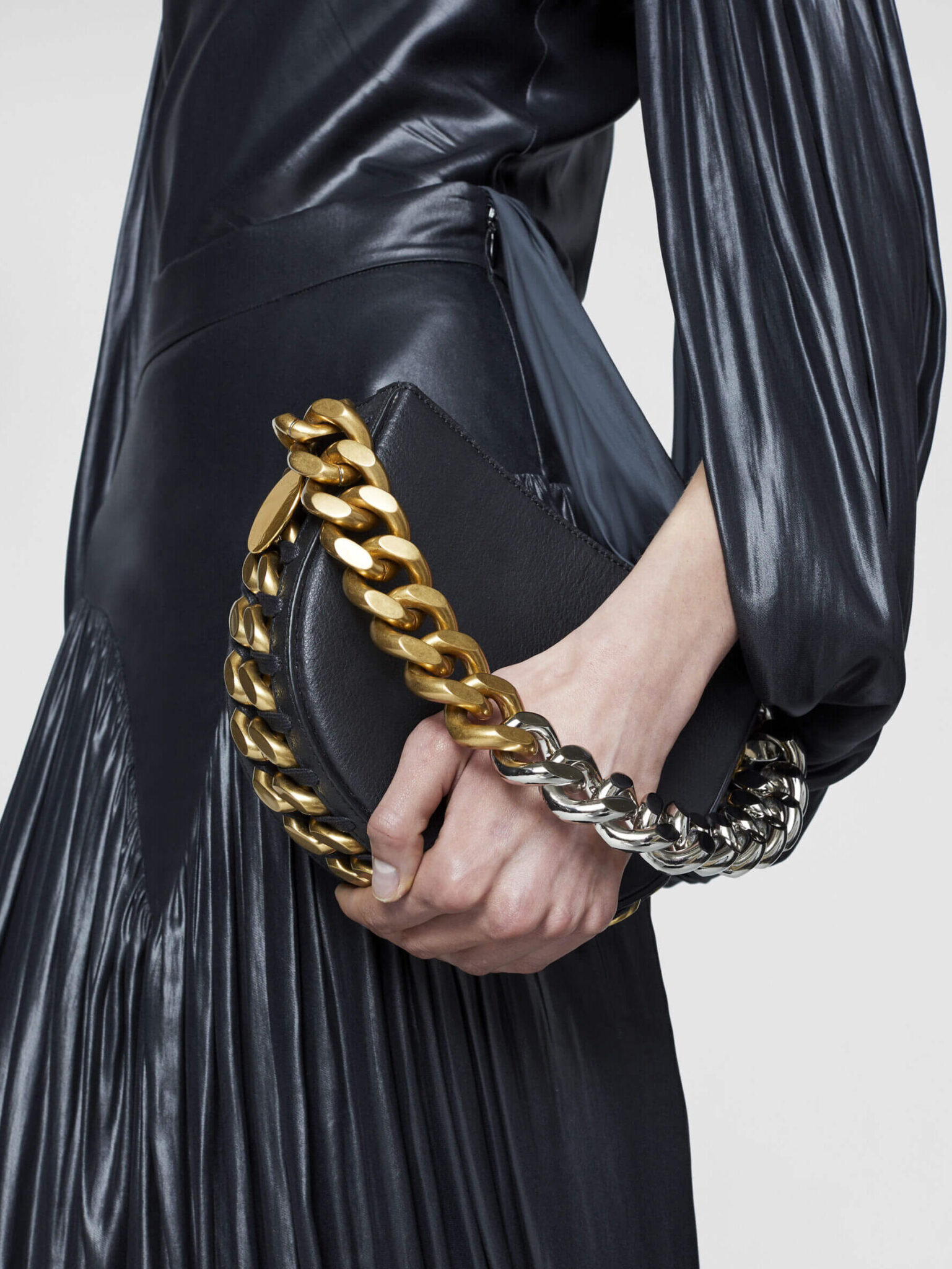 9 Best Vegan Leather Bags And Purses (2025) - The Good Trade