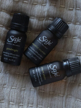 5 Essential Oils & Frankincense Blends For Better Sleep - The Good Trade