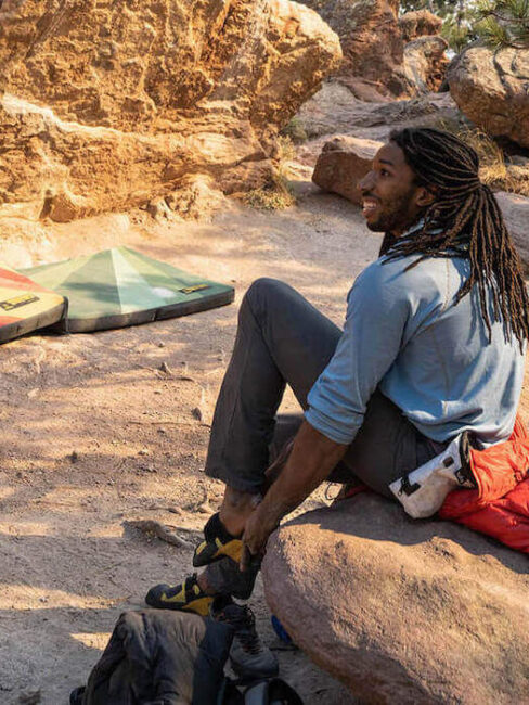 9 Thrift Stores For Buying Vintage Clothing Online - The Good Trade