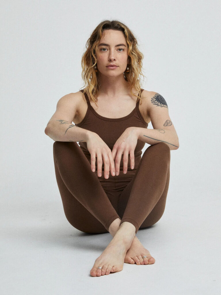 7 Organic Cotton Leggings And Yoga Pants For Everyday Wear - The Good Trade