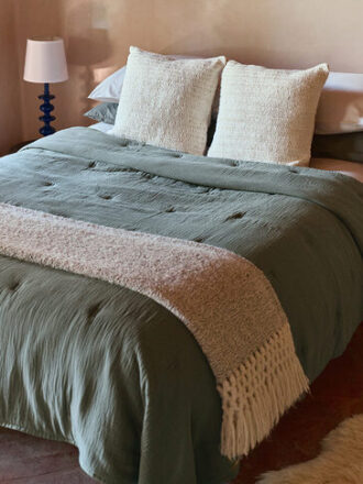 10 Best Organic Comforters & Duvet Inserts In 2023 - The Good Trade