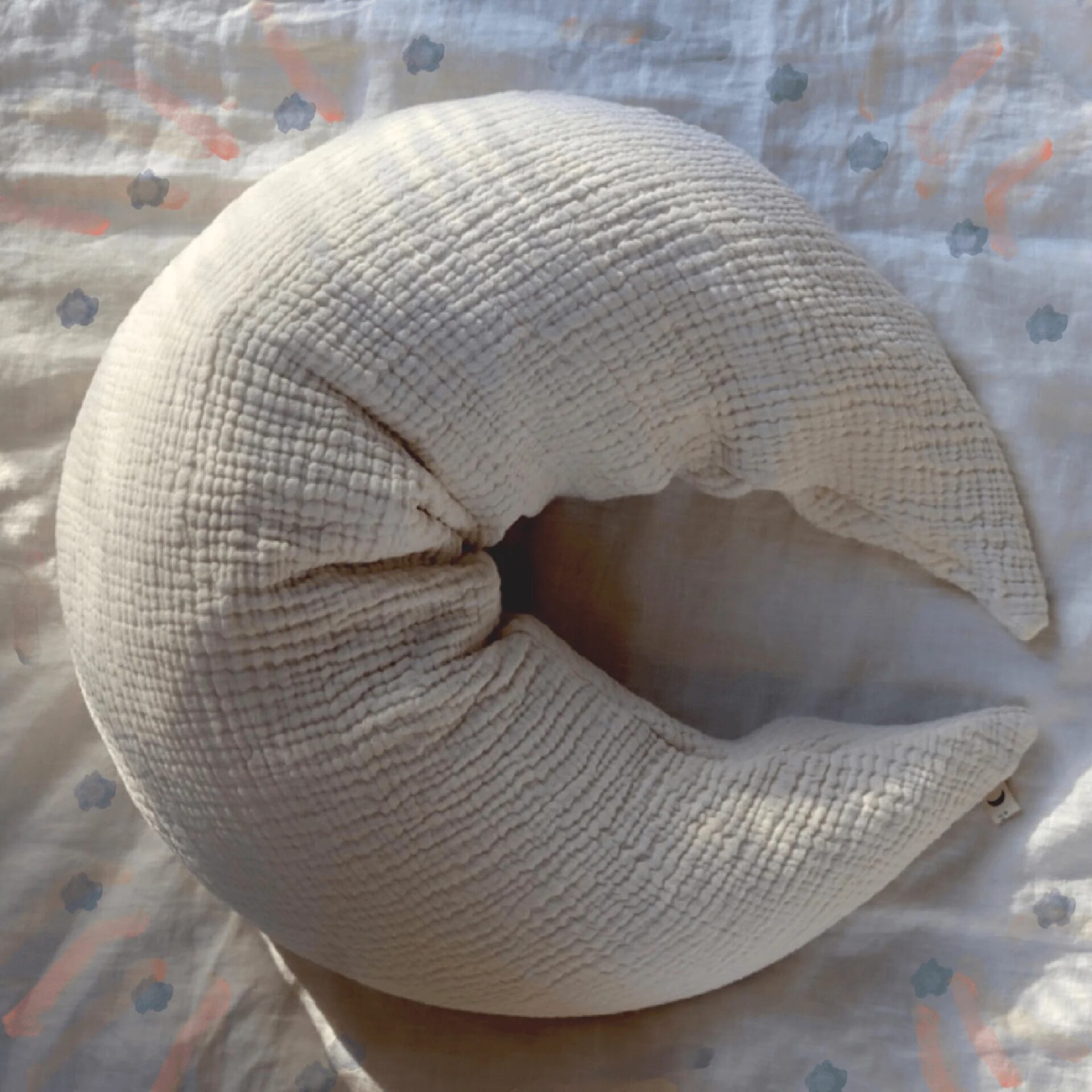 5 Best Pregnancy Pillows That Are Organic & Nontoxic (2024) - The Good ...