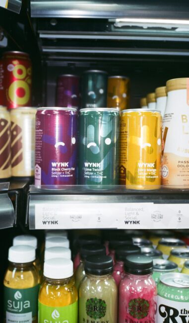 15 Best Non-Alcoholic Drinks For Sober Celebrations - The Good Trade