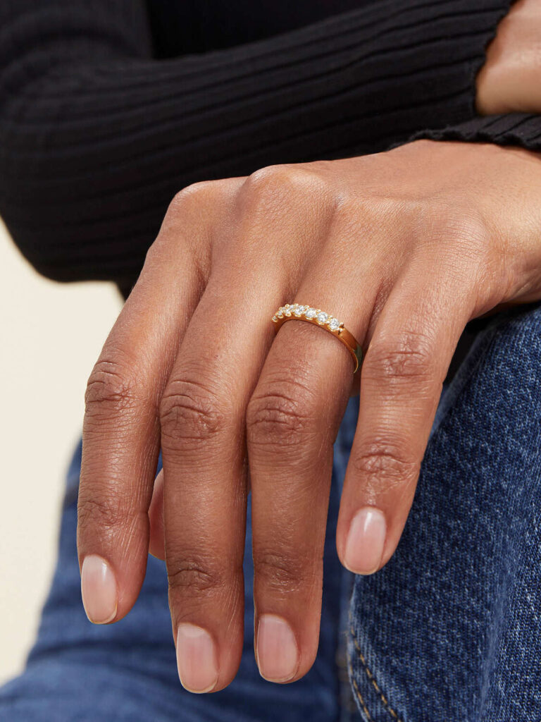 15 Ethical Engagement Rings From Sustainable Jewelry Brands - The Good ...