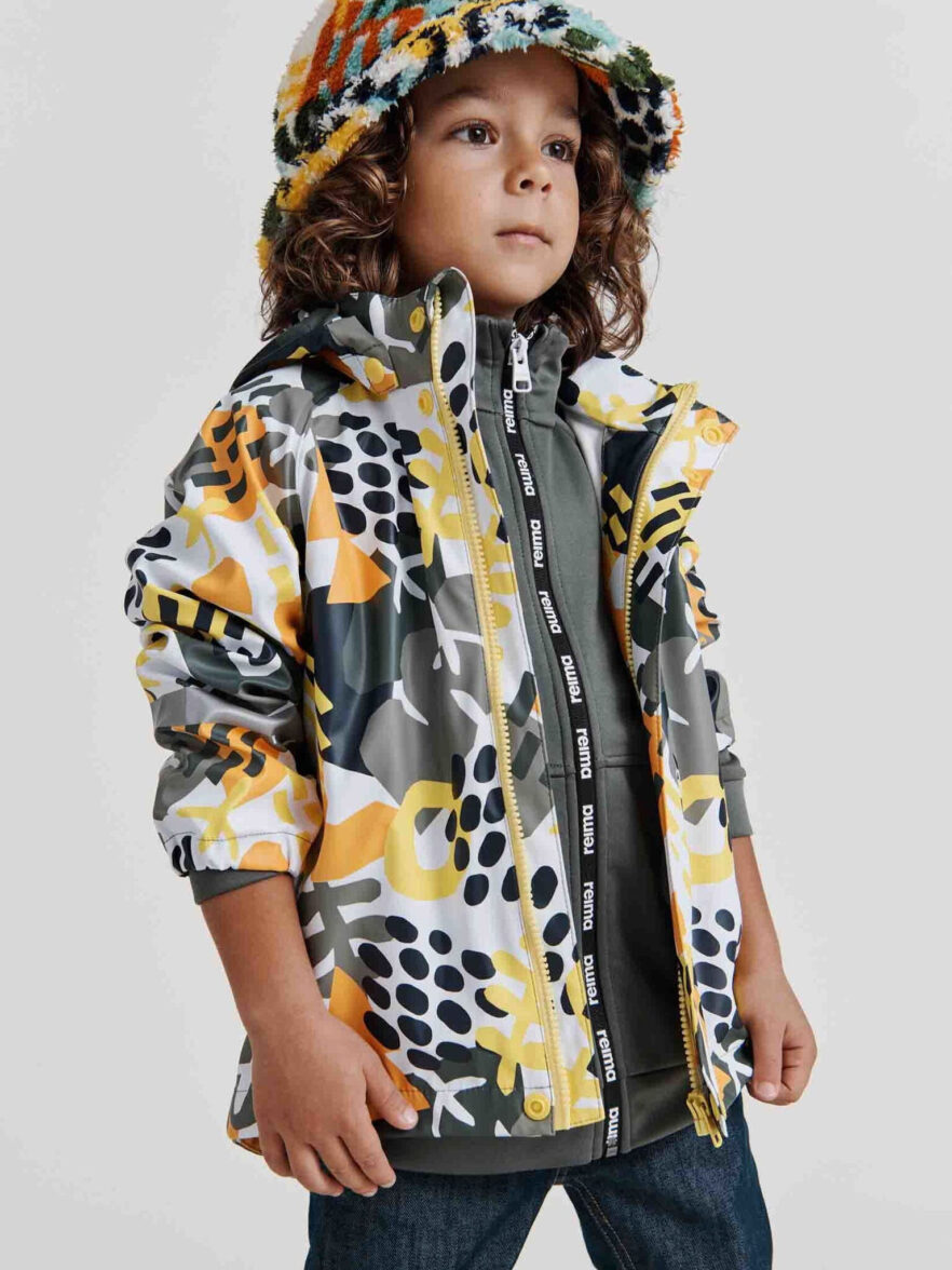 7 Best PFAS Free Rain Coats And Waterproof Jackets (2025) - The Good Trade