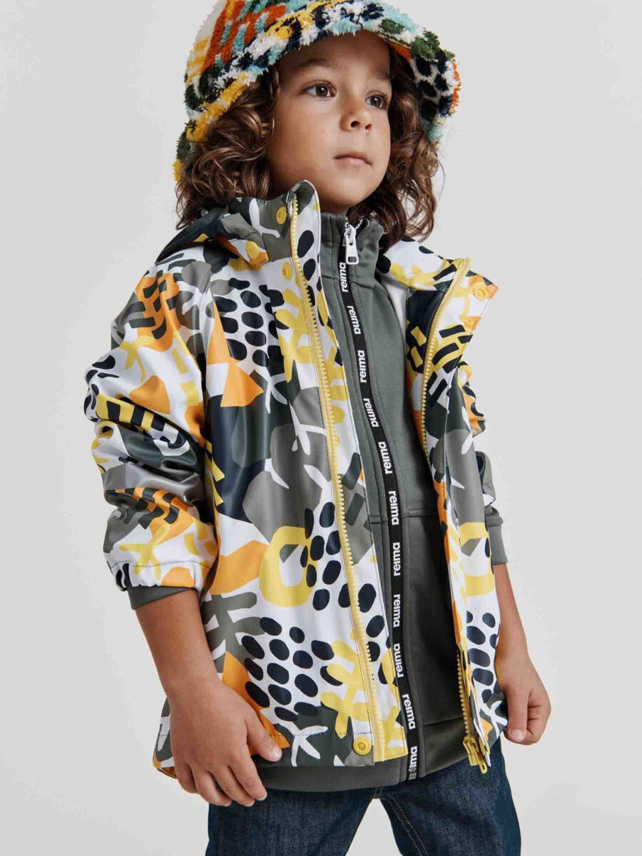 7 Best PFAS Free Rain Coats And Waterproof Jackets (2025) - The Good Trade