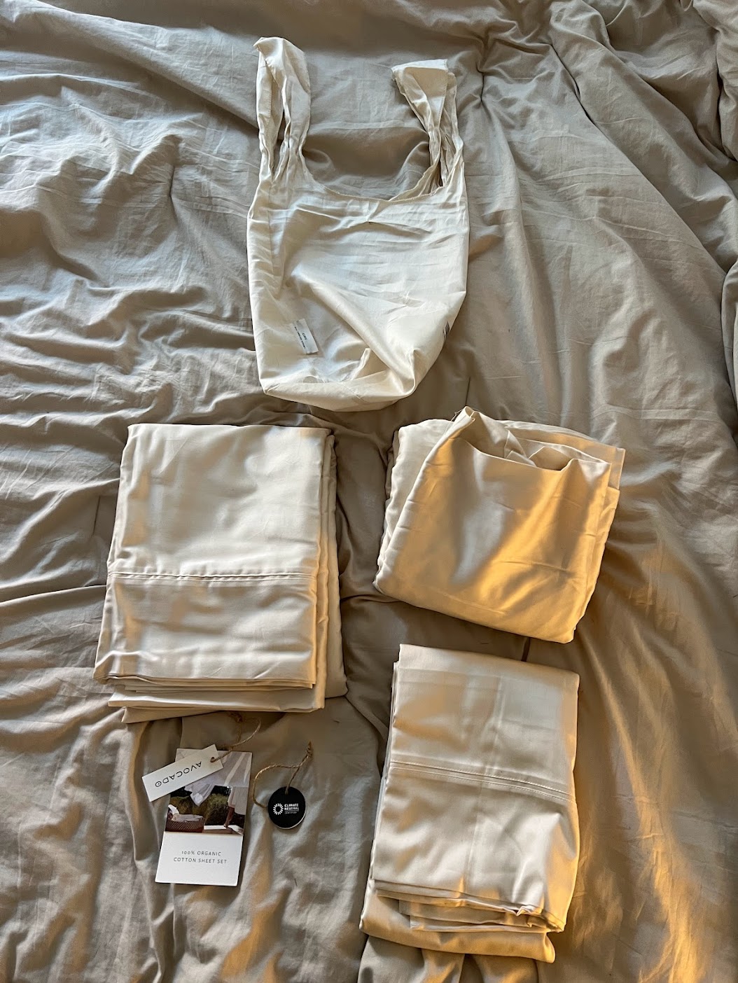 I Tried Avocado’s Organic Cotton Sheets And Here Are My Honest Thoughts ...