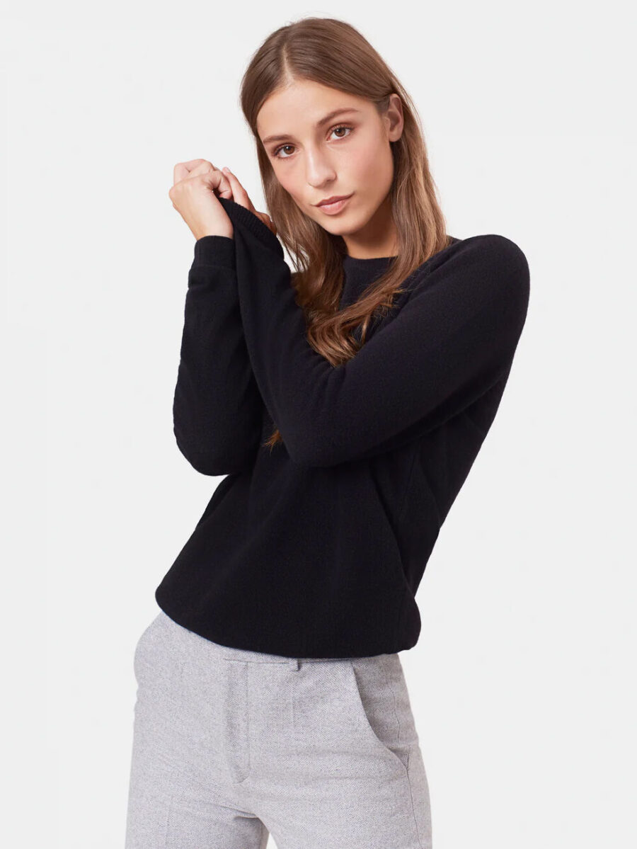 9 Sustainable Lightweight Sweaters For Layering (2025) - The Good Trade