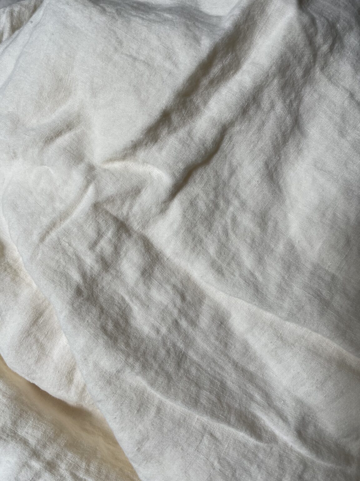 12 Best Affordable Linen Sheets Reviewed By Our Editor - The Good Trade
