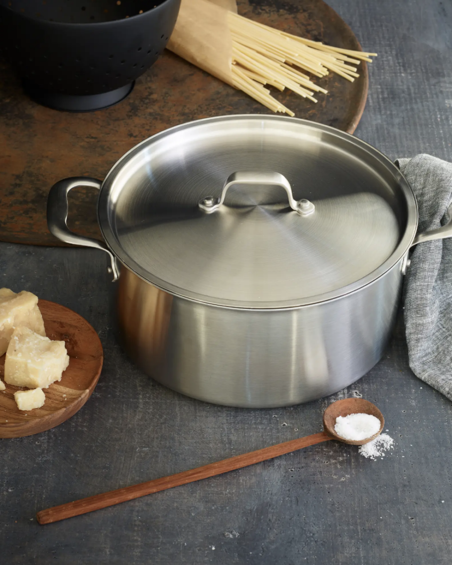 9 Best Nontoxic Cookware Brands (2024 Editor Review) - The Good Trade
