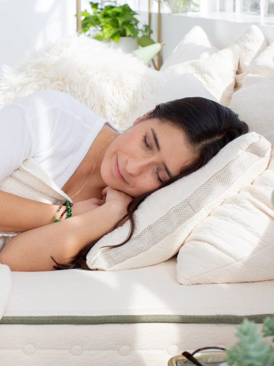 9 Firmest Nontoxic Pillows For Supportive Sleep - The Good Trade