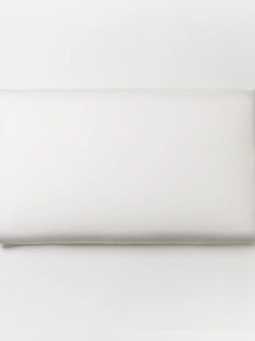 The Best Firm Pillows For Support (Nontoxic Guide) - The Good Trade