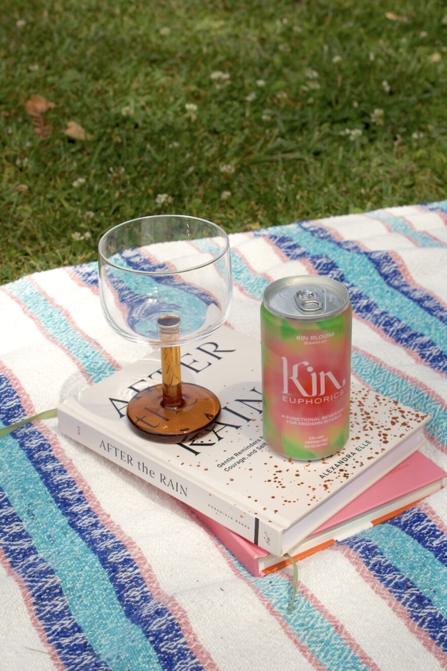 Do Kin Euphorics Actually Give You A Nonalcoholic Buzz? - The Good Trade