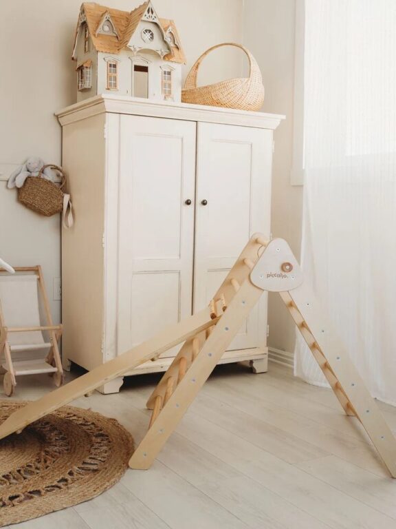 The 9 Best Pikler Triangle Sets For Babies And Toddlers - The Good Trade