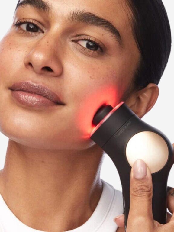 10 Best At Home Red Light Therapy Devices, Reviewed - The Good Trade