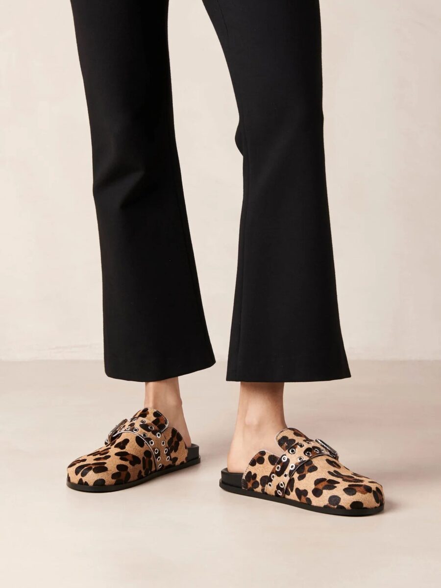 9 Most Comfortable Clogs For Women (2025) - The Good Trade