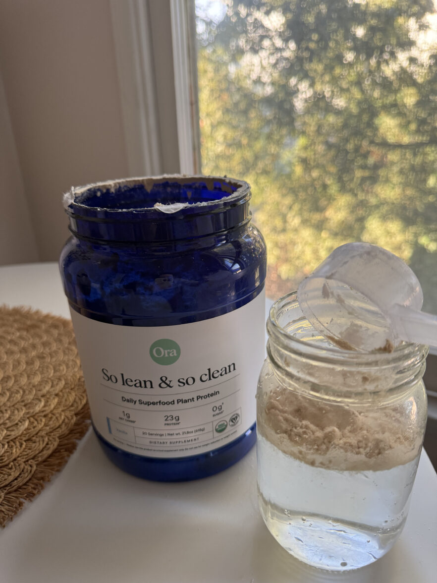 13 Best Clean Protein Powders For Women (Editor Review) - The Good Trade