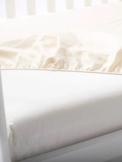 9 Best Organic Baby Sheets & Nontoxic Crib Bedding - The Good Trade