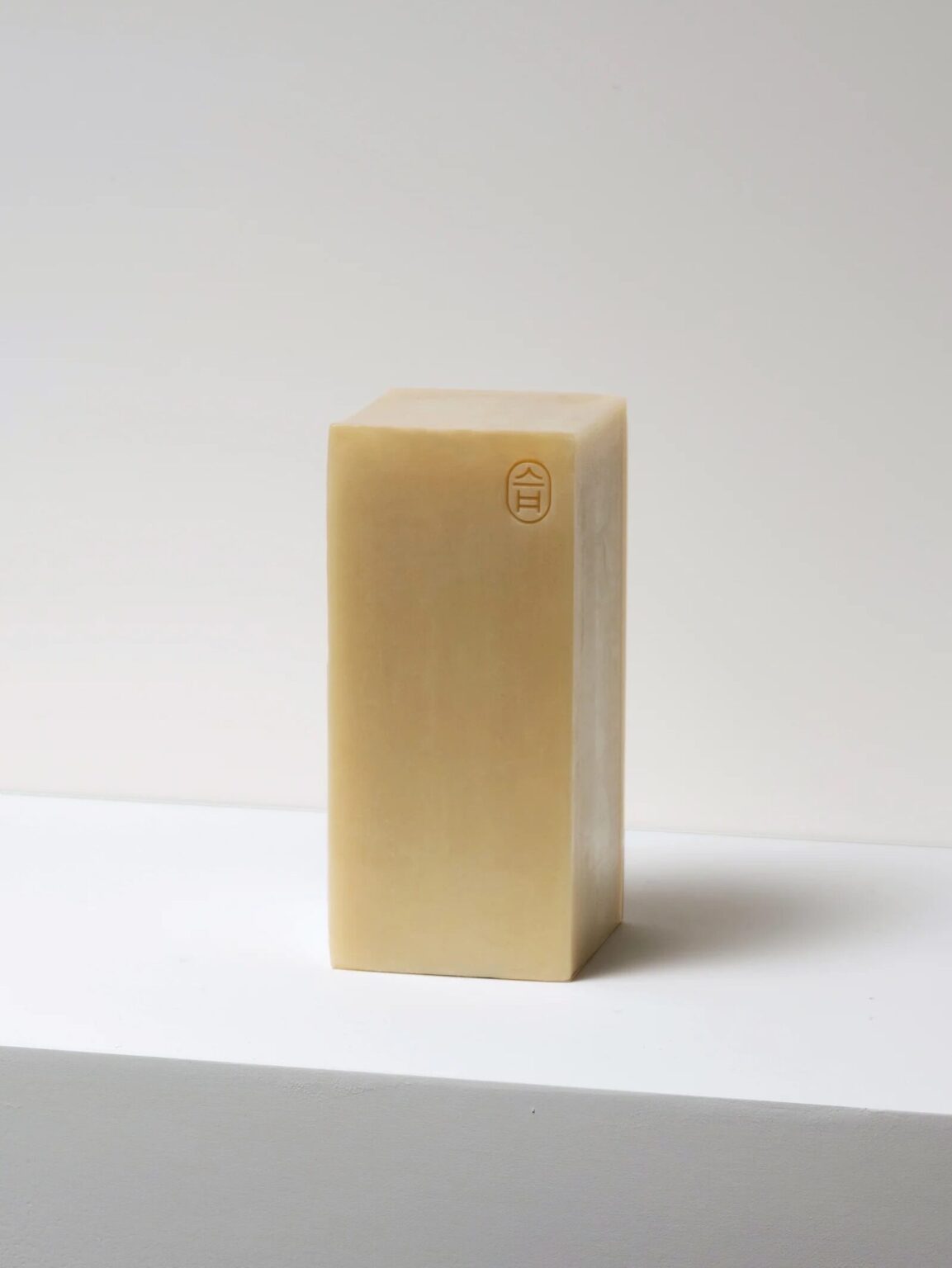 10 Natural Soap Bars For A Waste-Free Wash - The Good Trade