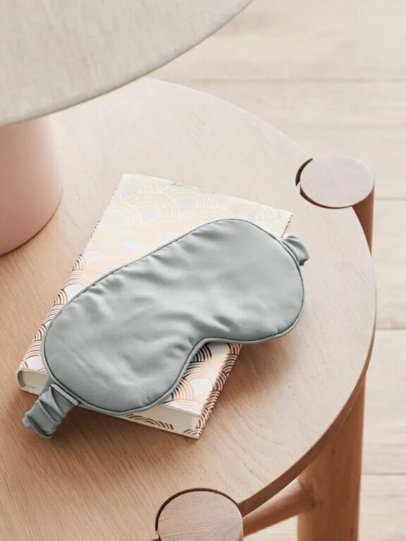 9 Best Sleep Masks With Safe & Organic Materials (2025) - The Good Trade