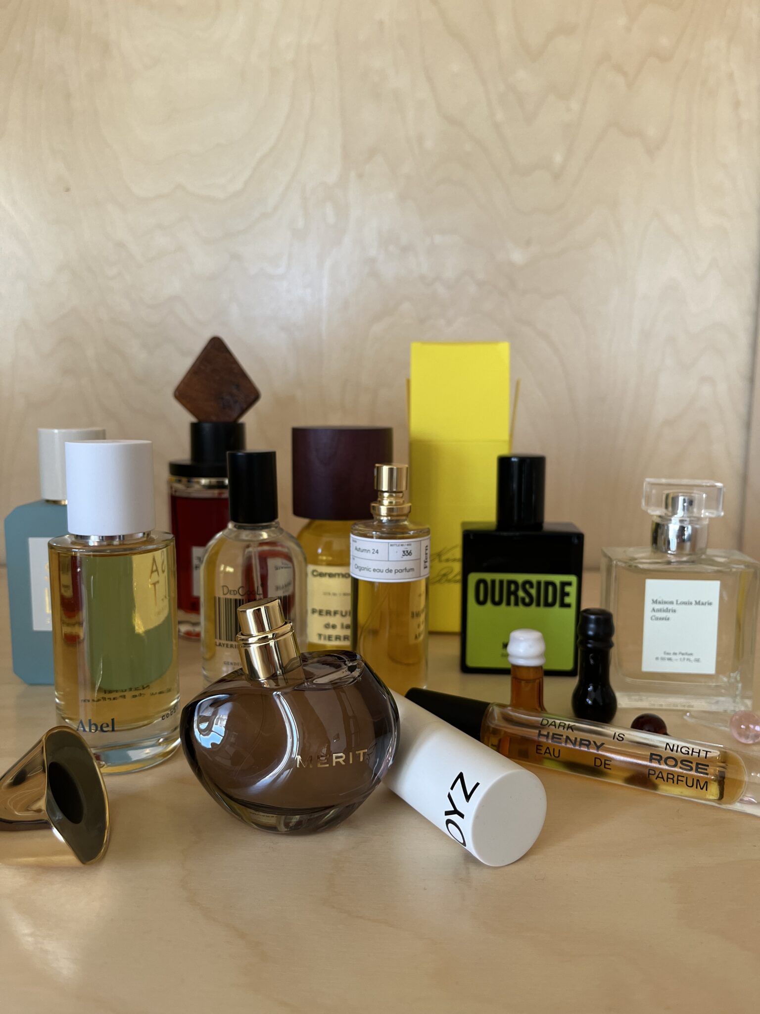 12 Natural Perfumes That Actually Smell Good (Review) - The Good Trade