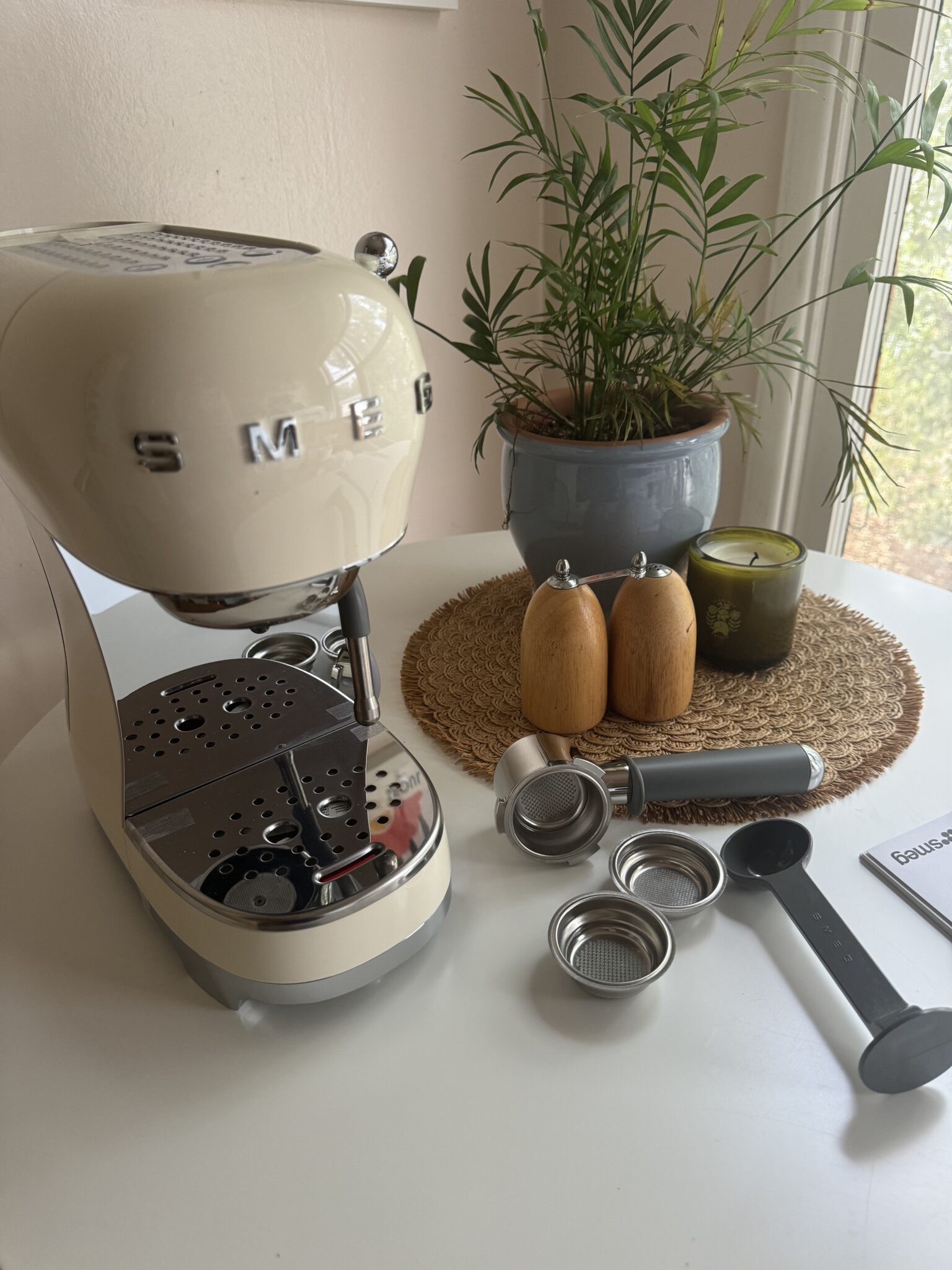 I Tried Smeg's Espresso Machine To Save Money On Coffee - The Good Trade