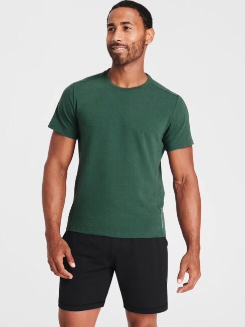 9 Organic And Nontoxic Men's Activewear Brands For 2025 - The Good Trade