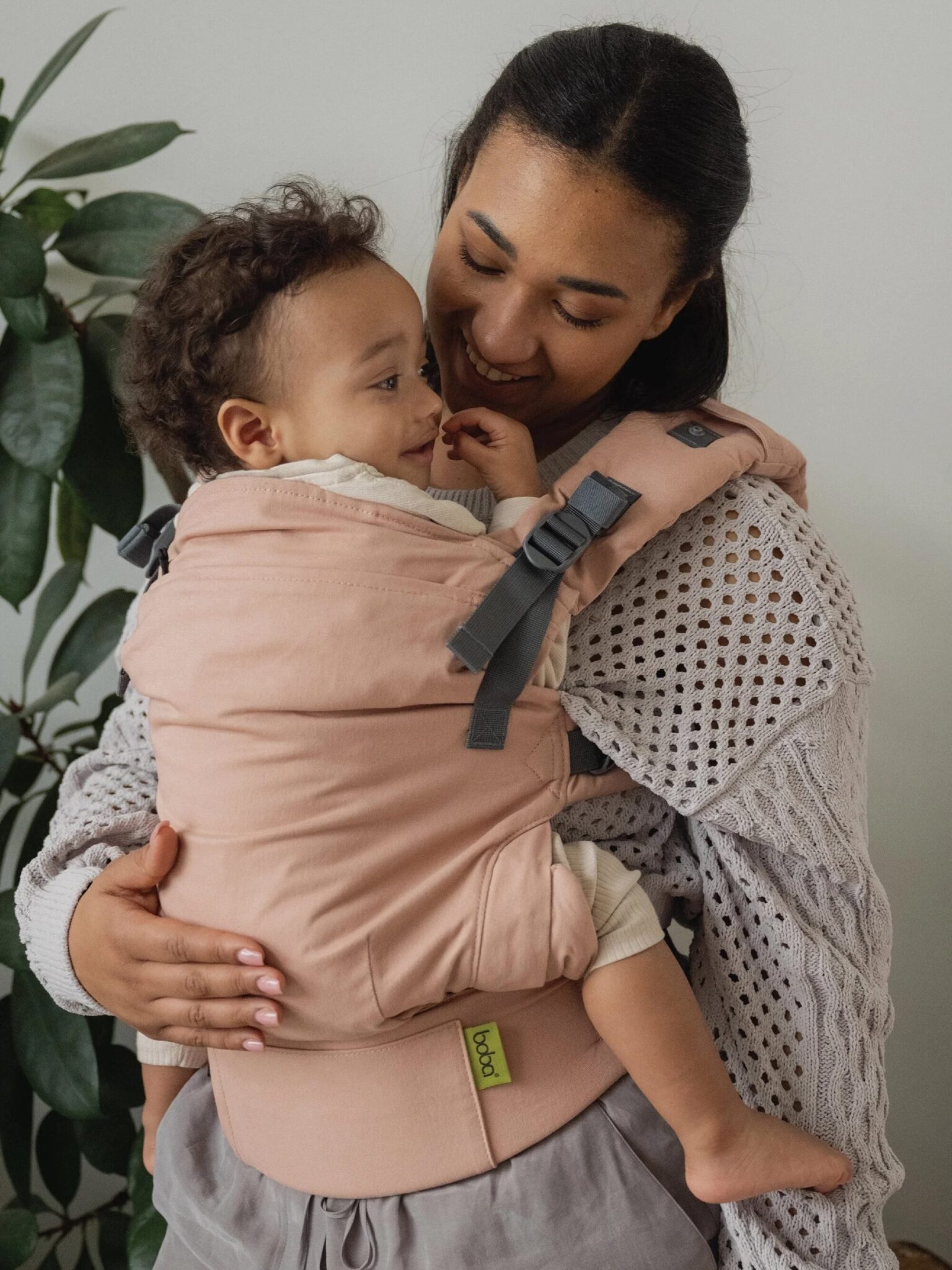 9 Baby Carrier Wraps Like Moby But Better (2026 Review) - The Good Trade