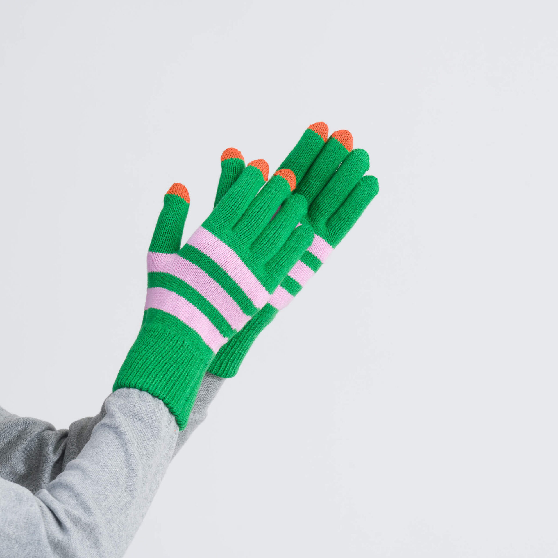 9 Best Winter Gloves From Sustainable Brands (2025) - The Good Trade