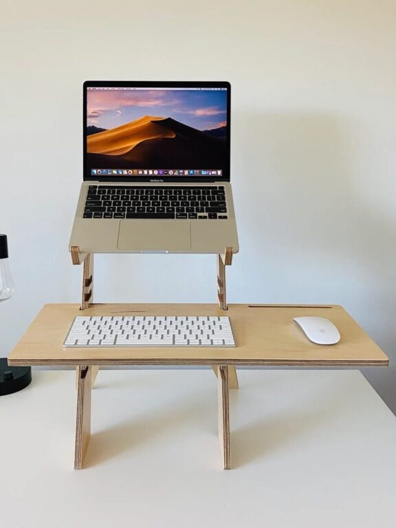 9 Best Sustainable Wood Desks For 2026 - The Good Trade