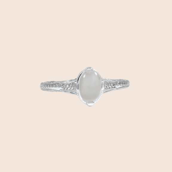 9 Moonstone Rings For A Colorful Diamond Alternative (2026) - The Good ...