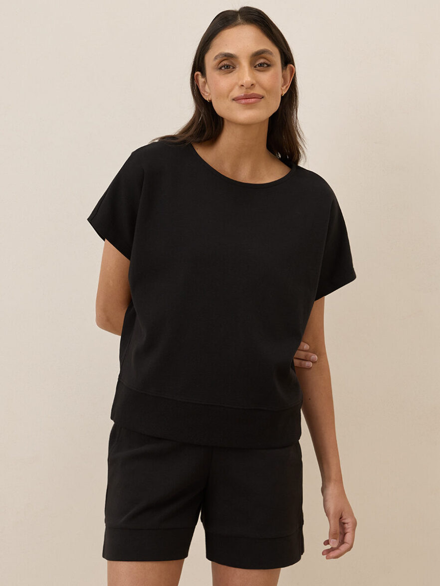 9 Lightweight Sweaters That Are Perfect For Layering - The Good Trade