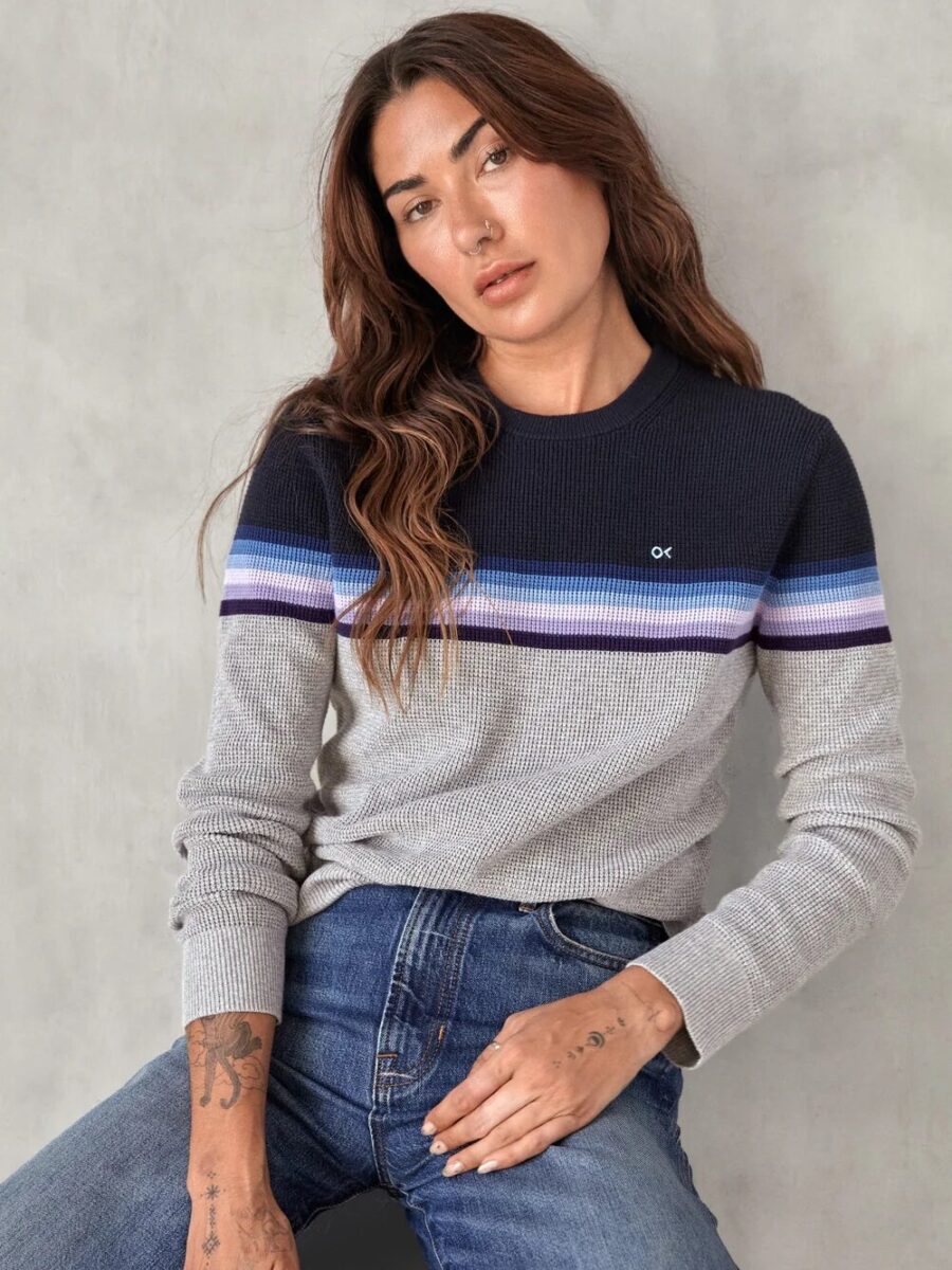 9 Lightweight Sweaters That Are Perfect For Layering - The Good Trade
