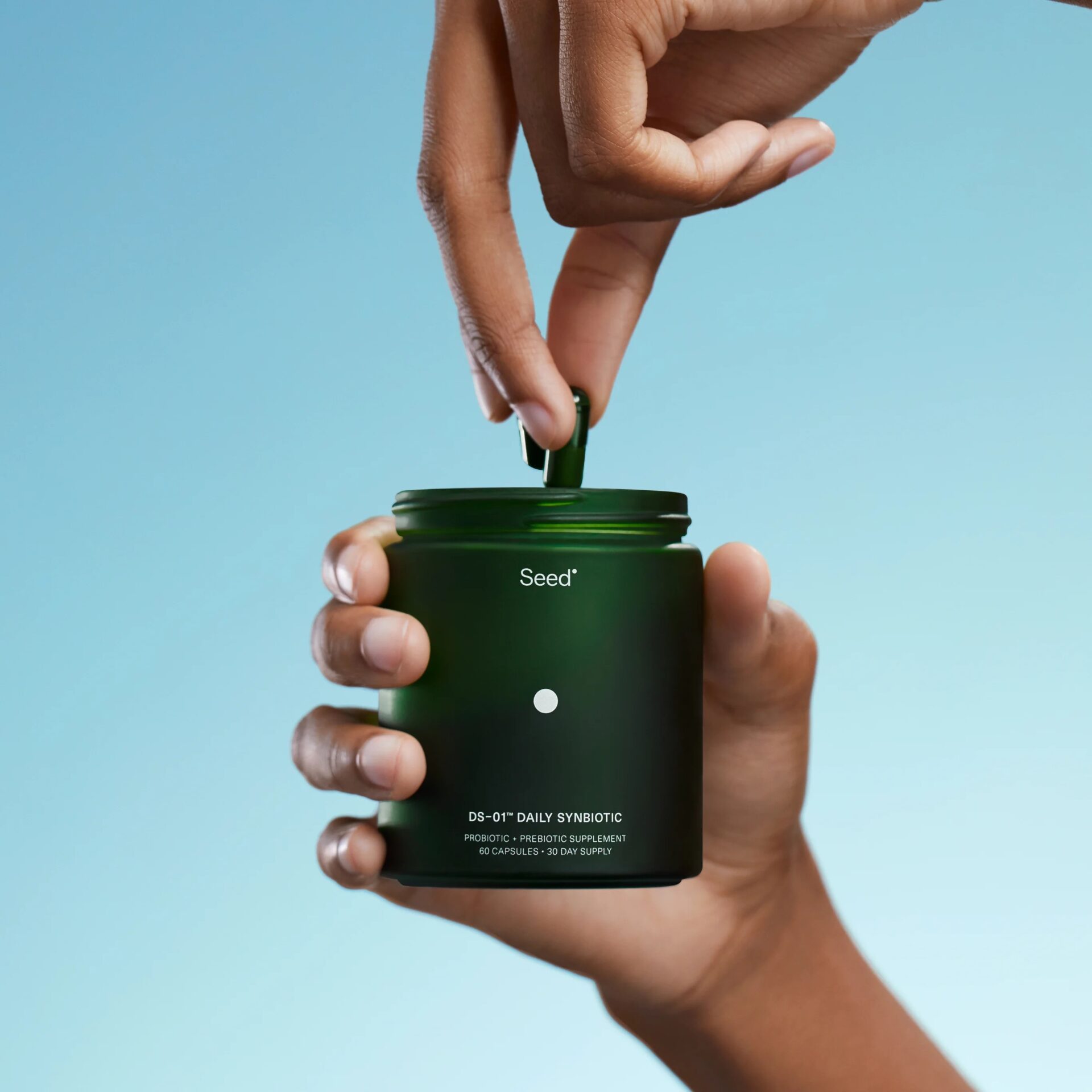 7 Best Supplements To Travel With In Your Carry-On - The Good Trade