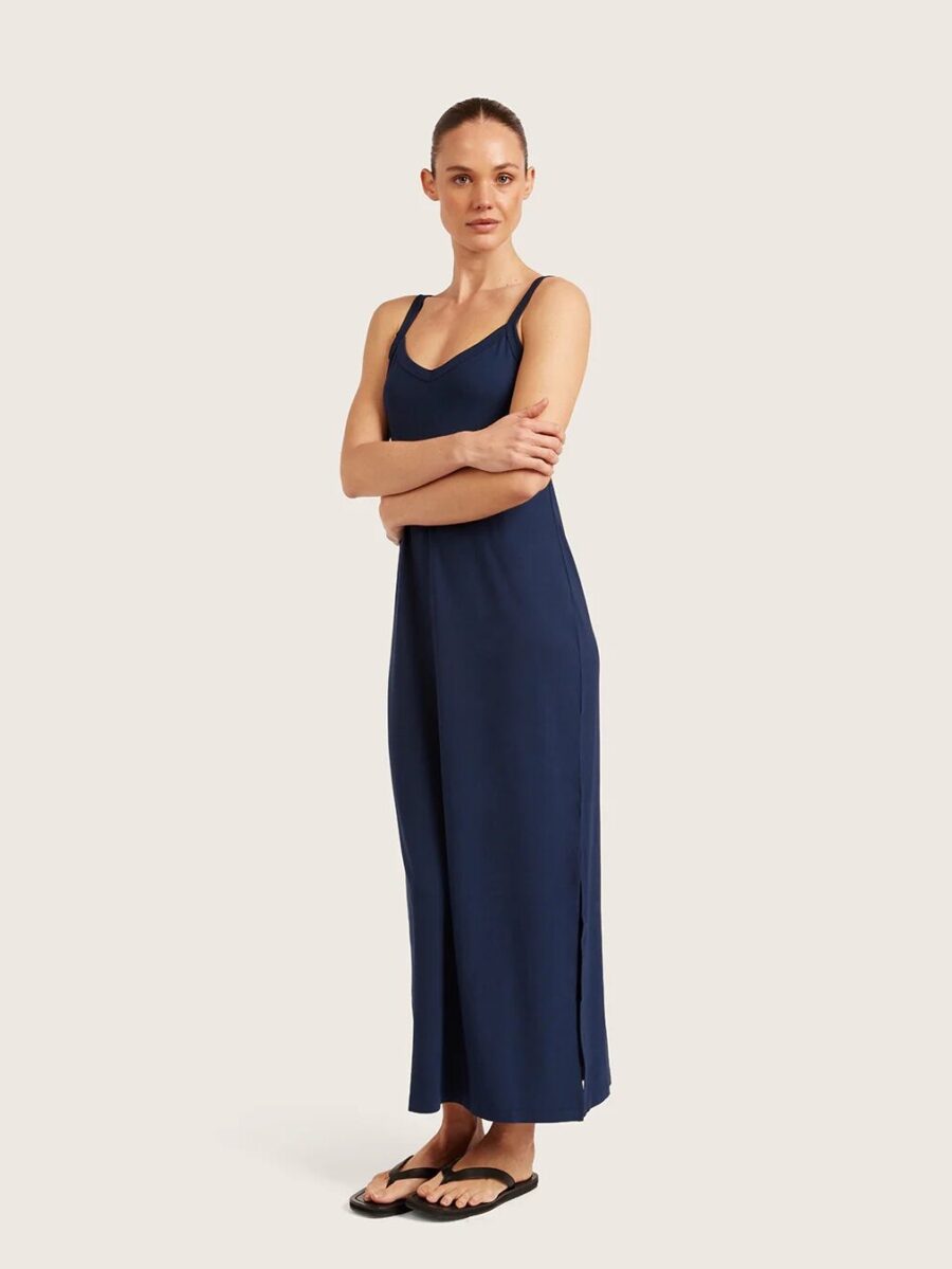 11 PFAS-Free Apparel Brands For Nontoxic Clothing - The Good Trade